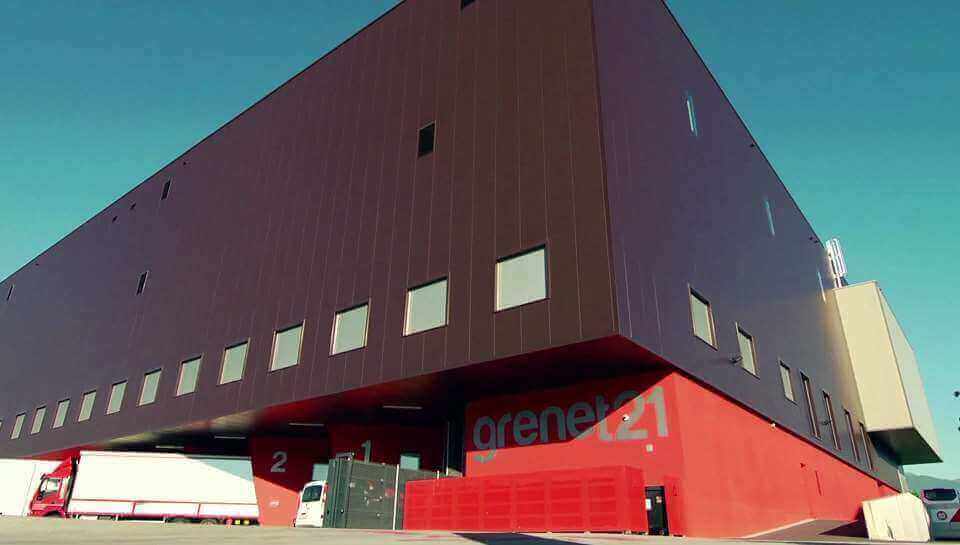 Liquid handling robot - Andrew, the pipetting robot using standard ...